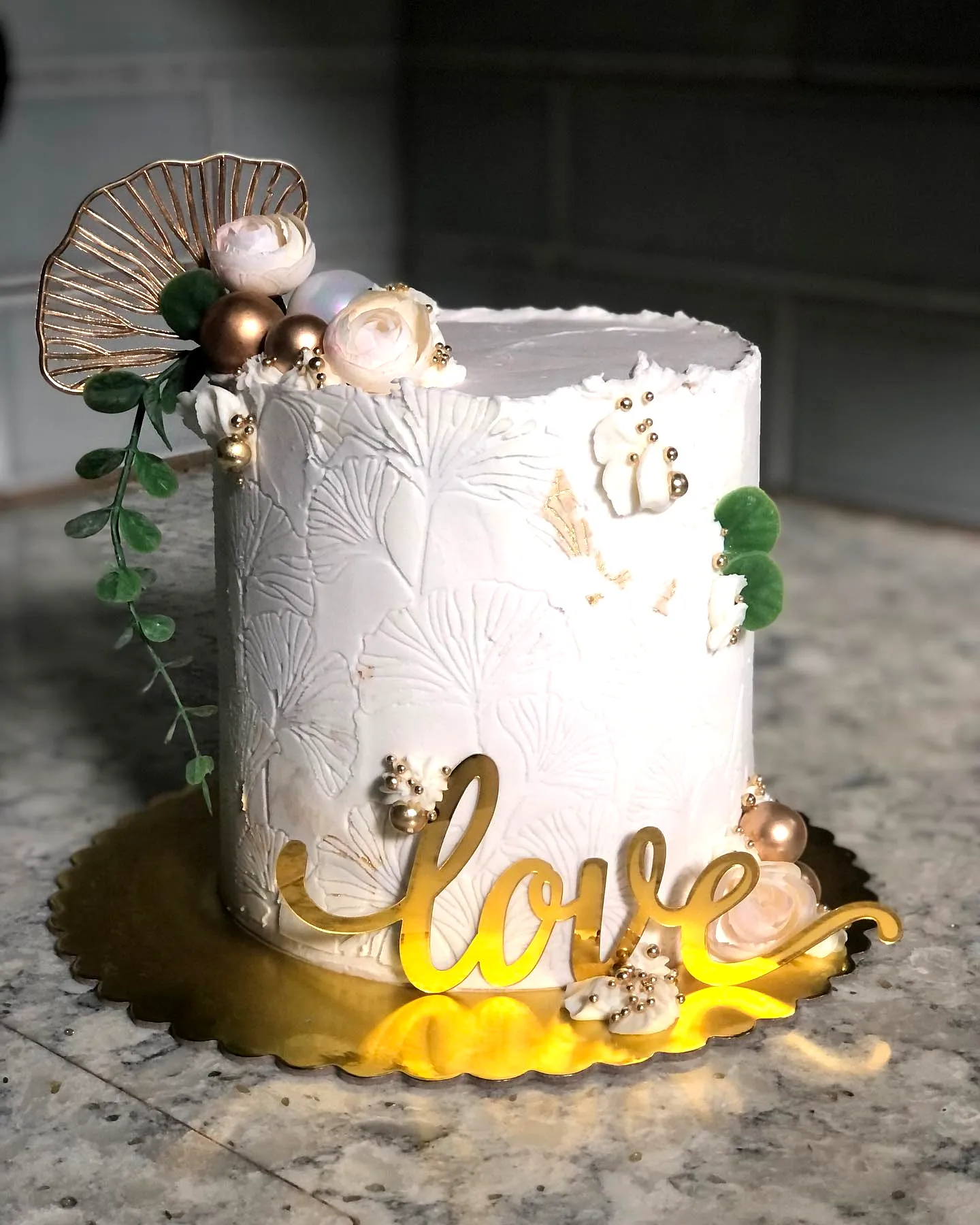 10 Adorable Small Wedding Cake Ideas You’ll Love